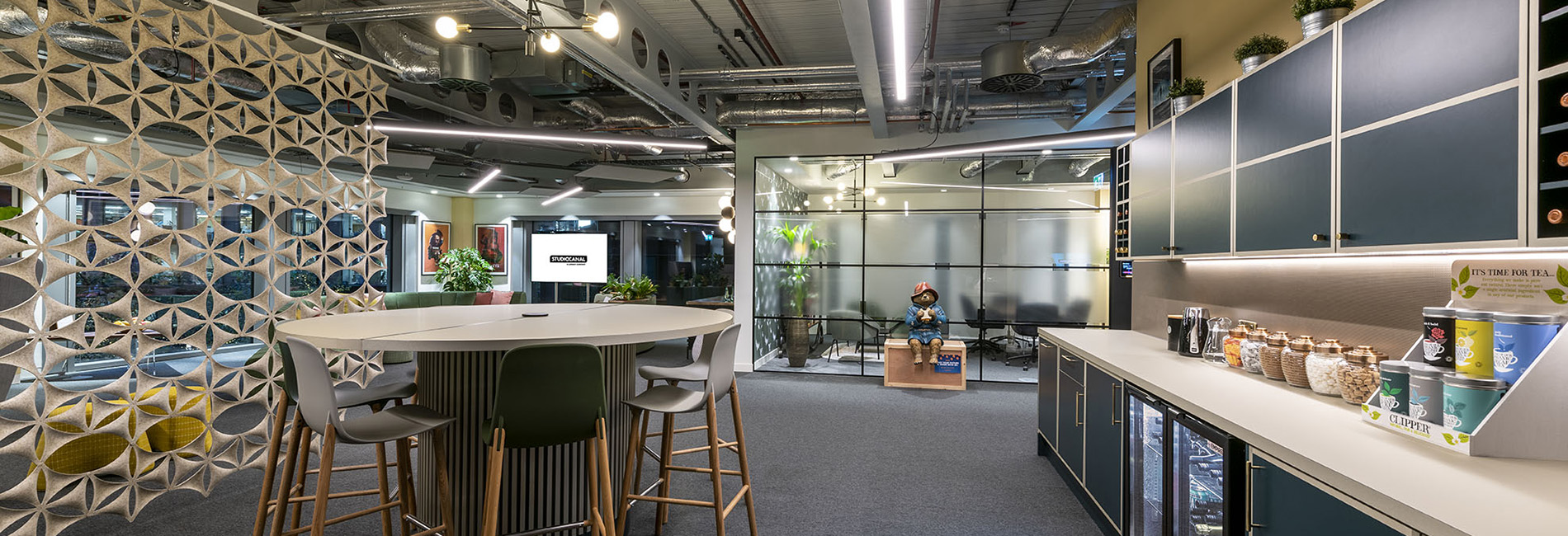 Biophilic Office Design using Formica® Collection and FENIX® | Formica ...