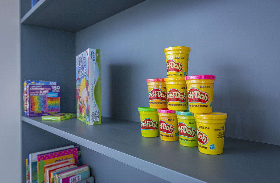 Formica Corporation Renovates Cincinnati Ronald McDonald House Family Space