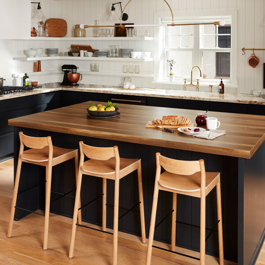 9479 Wide Planked Walnut - 180fx® by Formica Group