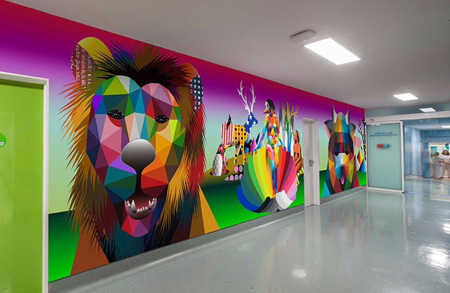 Street artist Okuda San Miguel leaves his Younique mark on San Carlos ...